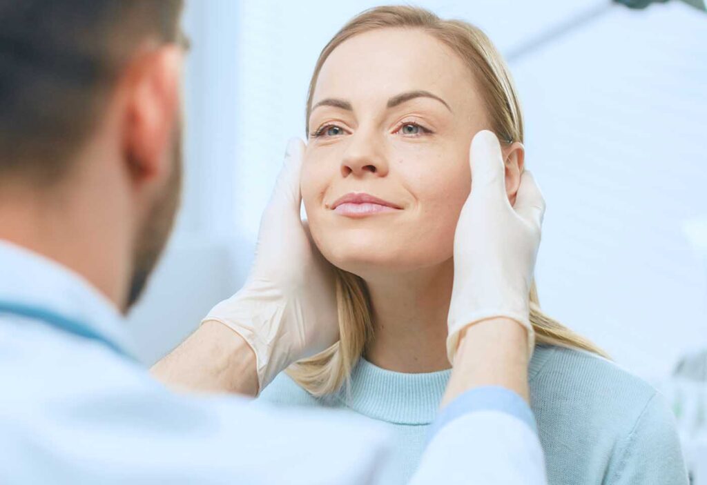 Actualité / Mini-Lifting du visage / Docteur Coustal – Docteur Coustal